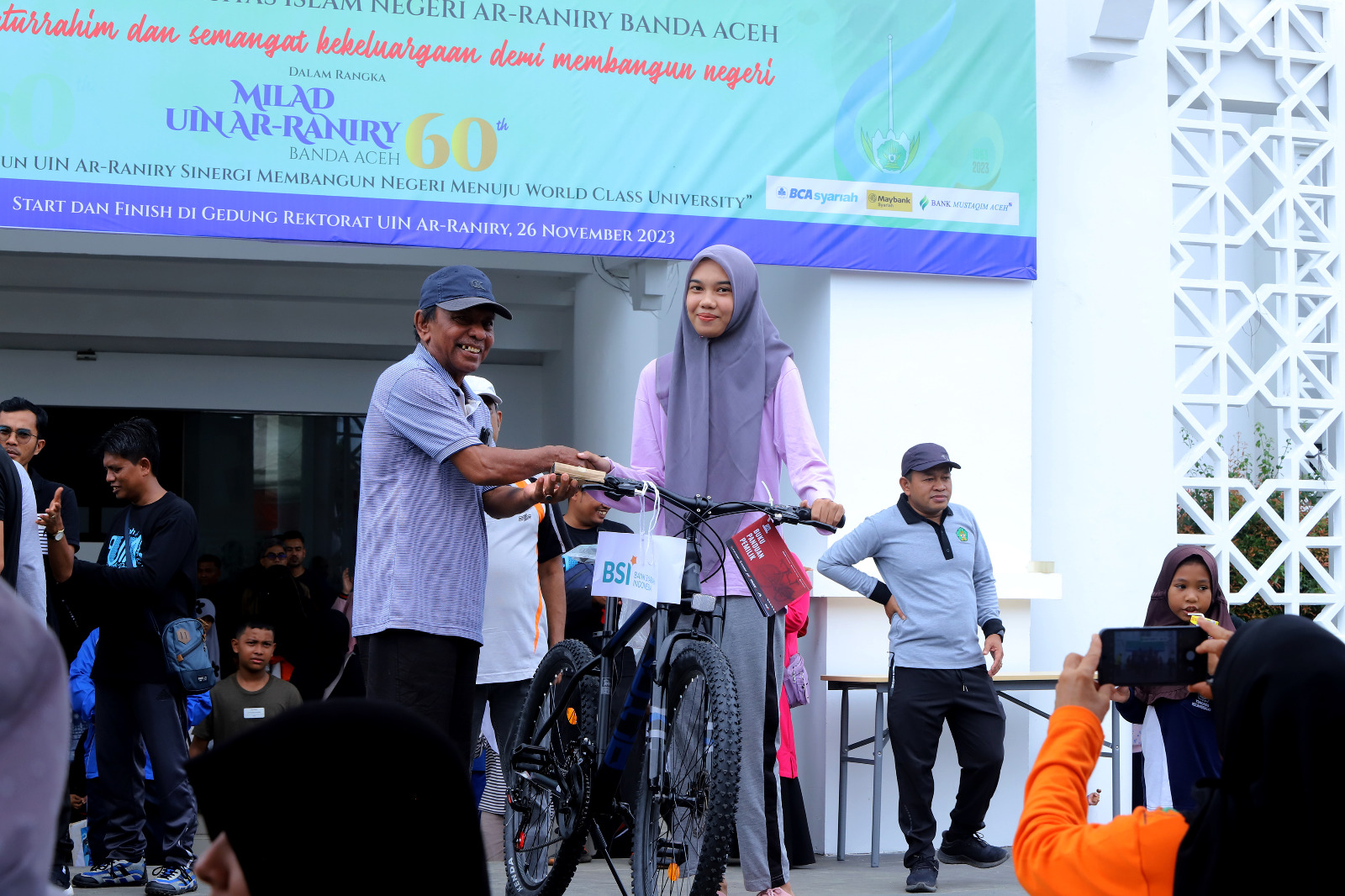Milad ke-60, UIN Ar-Raniry Gelar Jalan Sehat