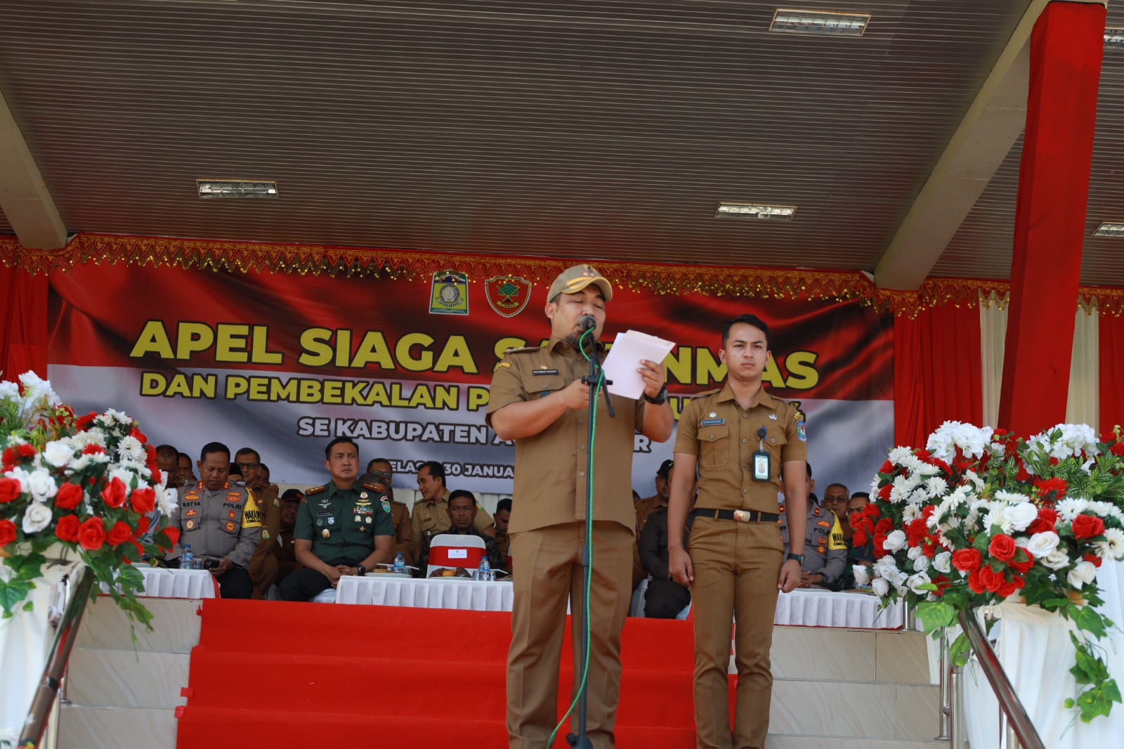 Pj Bupati Muhammad Iswanto Inspektur Apel Siaga Satlinmas dan ...