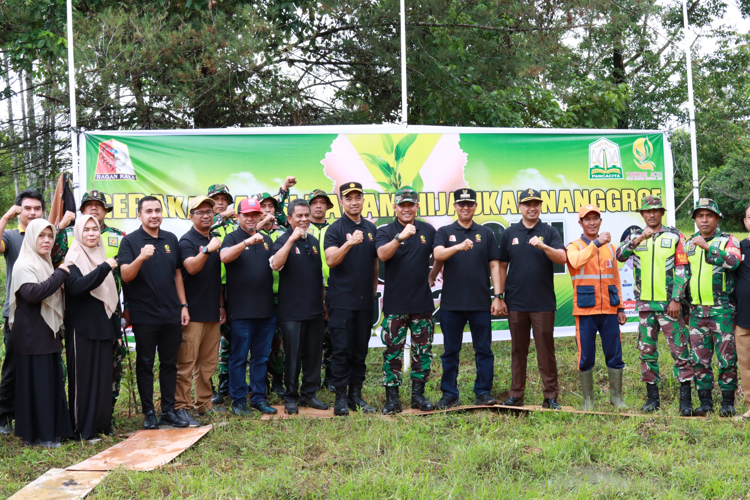 Ikut Serta dalam Gerakan Tahiroe Aceh, Pemkab Nagan Raya Tanam 18.064 Pohon Serbaguna